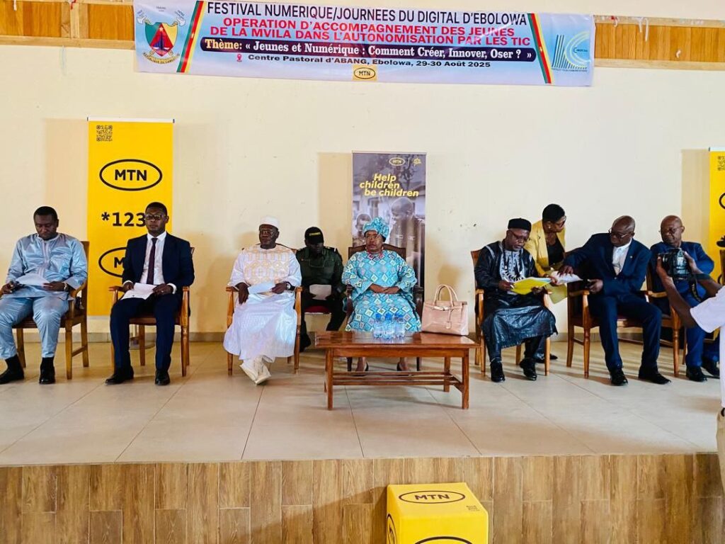 Journées du digital d'Ebolowa : le Minpostel fait du téléphone un ...